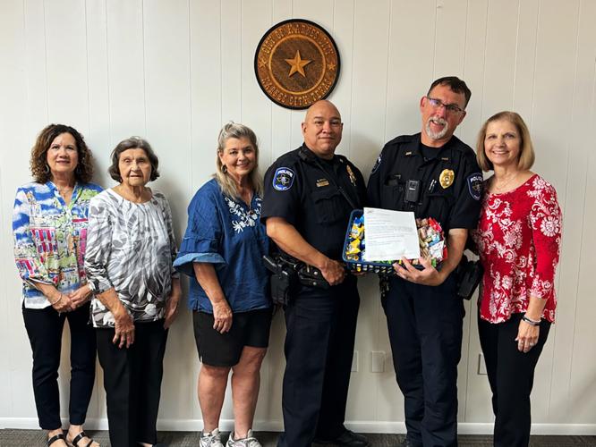 Karnes City Community Chamber shows appreciation | Karnes Countywide ...