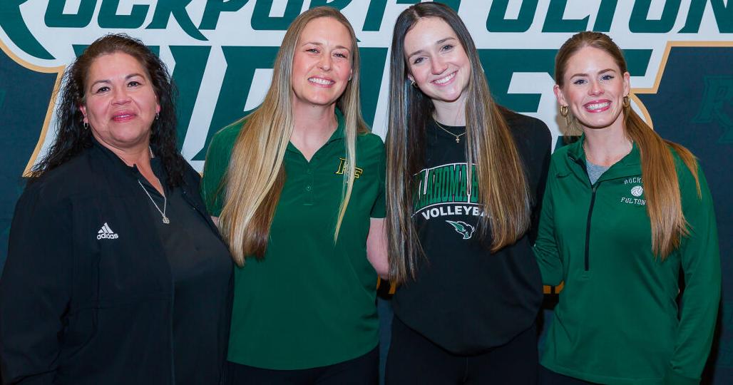 Photos from Wednesday's Megan Leftwich and Traey Alvarado signings ...