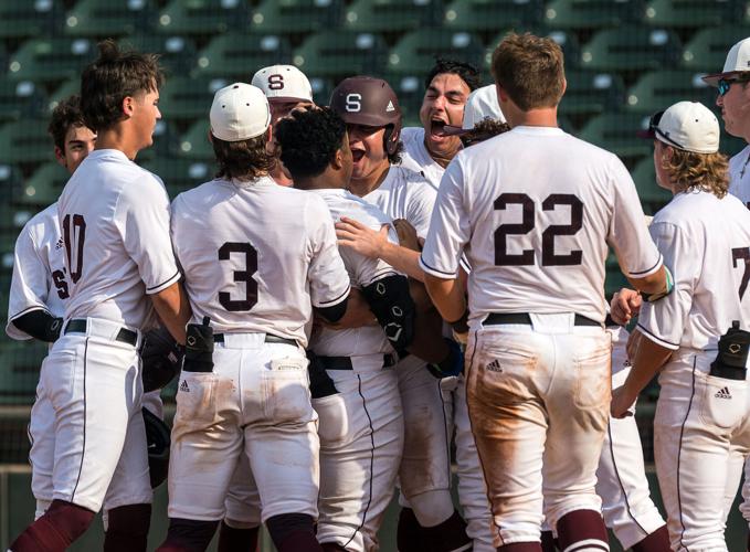 Sinton Pirates take massive win at regionals | Sports | southtexasnews.com