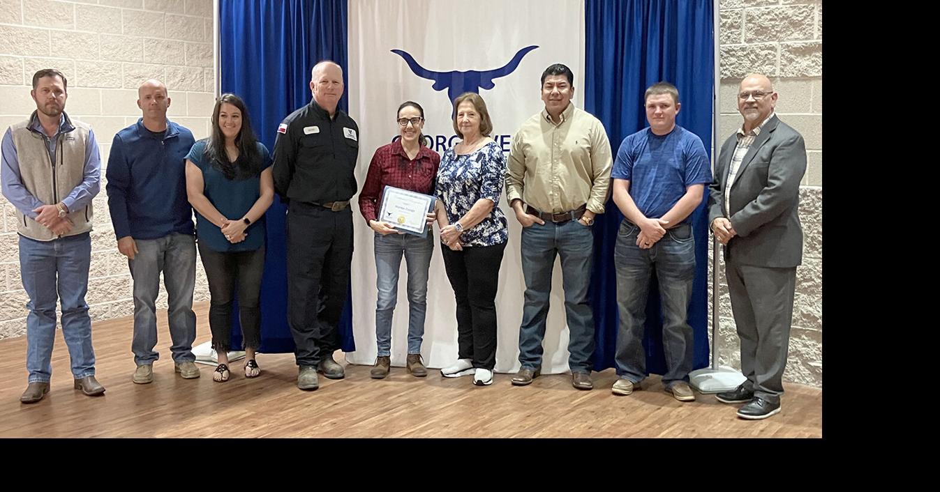 George West School Board recognizes staff, students | The Progress ...