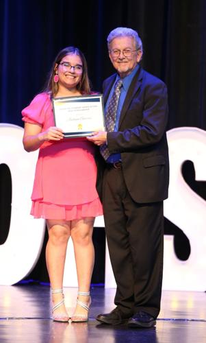 OEISD exes present scholarships | San Patricio County | southtexasnews.com