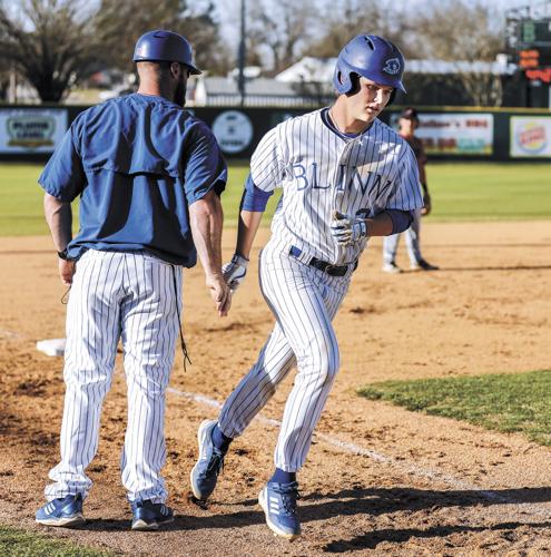 Alvin rallies late to take two Region XIV games from Buccaneers ...