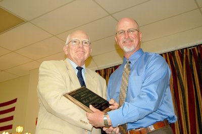 Koonce named Citizen of the Year | Archives | southtexasnews.com