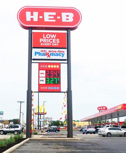 Gas Wars: Prices at the pump plummet as new H-E-B store opens ...