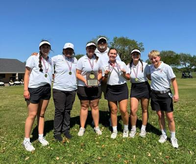 Lady Trojans find district gold on Victoria links | Beeville Bee-Picayune | southtexasnews.com