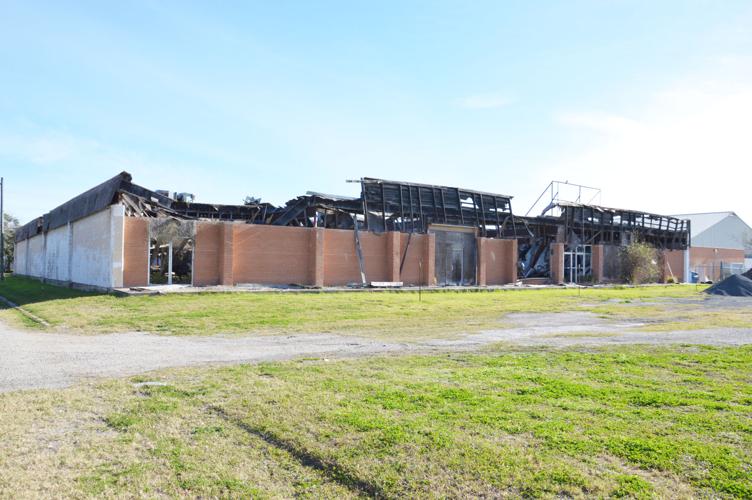 Whitman Building an eyesore no more | Features | southtexasnews.com