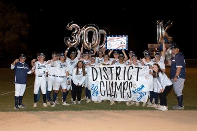 Tigers celebrate District 29-3A title with win | Goliad Advance-Guard ...