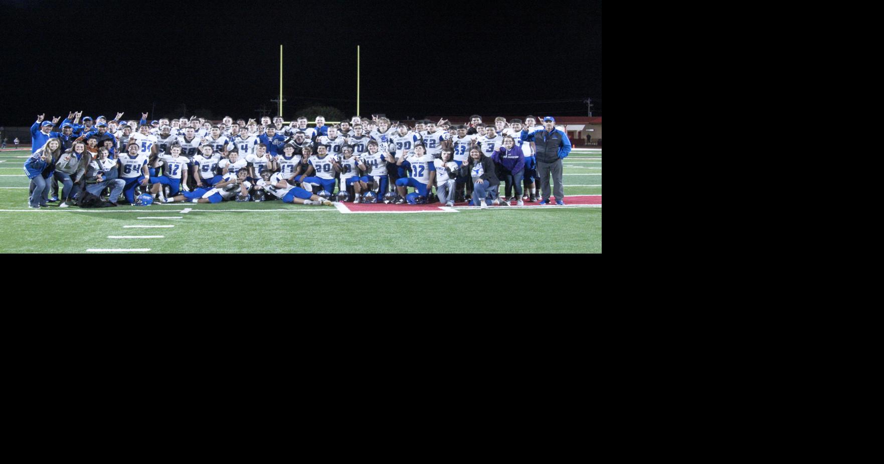 61-7 – Longhorns advance in playoffs after grounding Ro-Hawks in bi ...