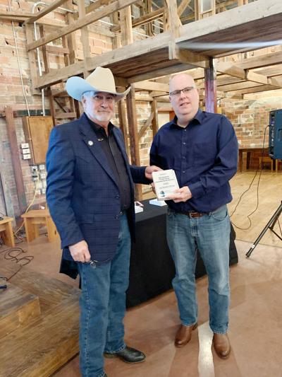 Sinton chamber holds annual awards banquet | Entertainment & Society ...