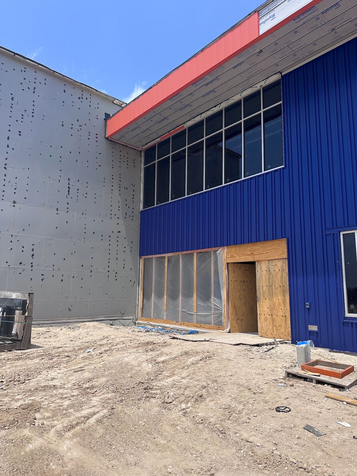 New elementary school takes shape with grade-level pods, central ...