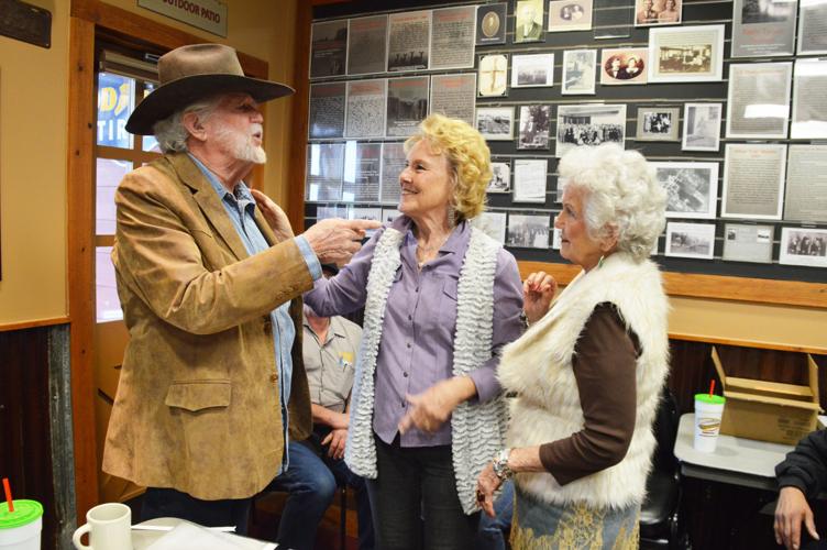 Actor Don Collier paid a visit to Smoliks and talked about his long ...