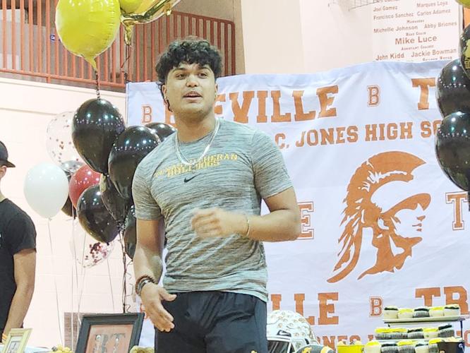 Trojan athletes sign on for college sports | Beeville Sports ...