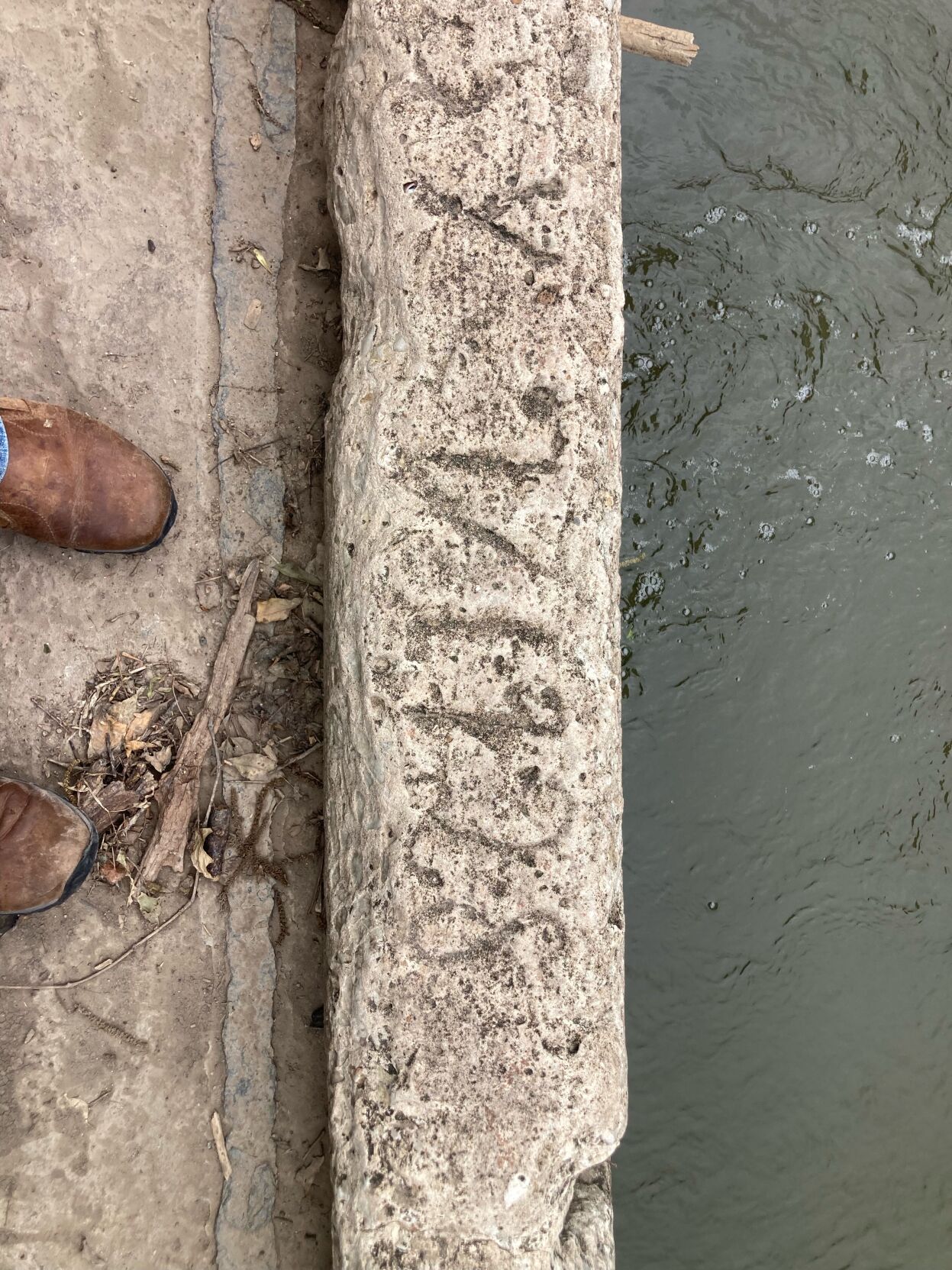 Coon Bridge Closed | Karnes Countywide | southtexasnews.com