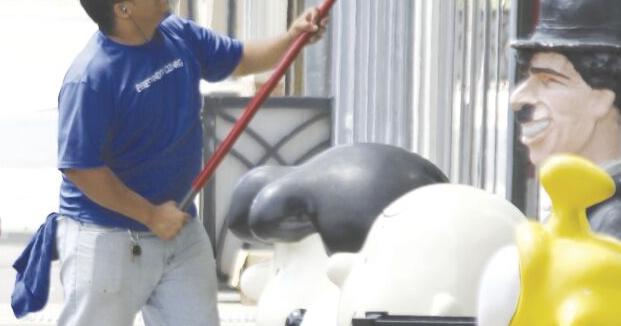 Talyn Alexander making his window rounds | News | spiritofjefferson.com