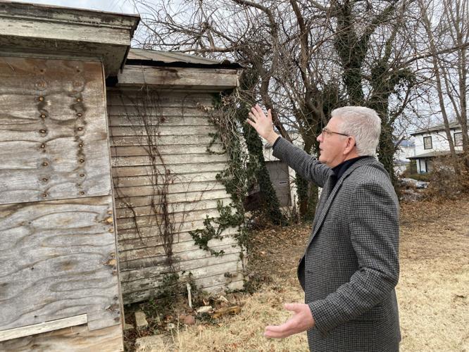 "Little jewel box"—circa 1830 outbuilding believed to be "Extra Billy ...