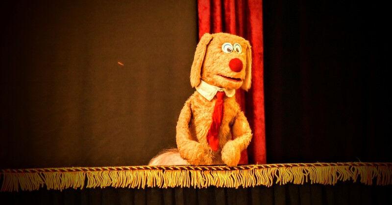 Rufus the Dog puppet show teaches respect to youngsters