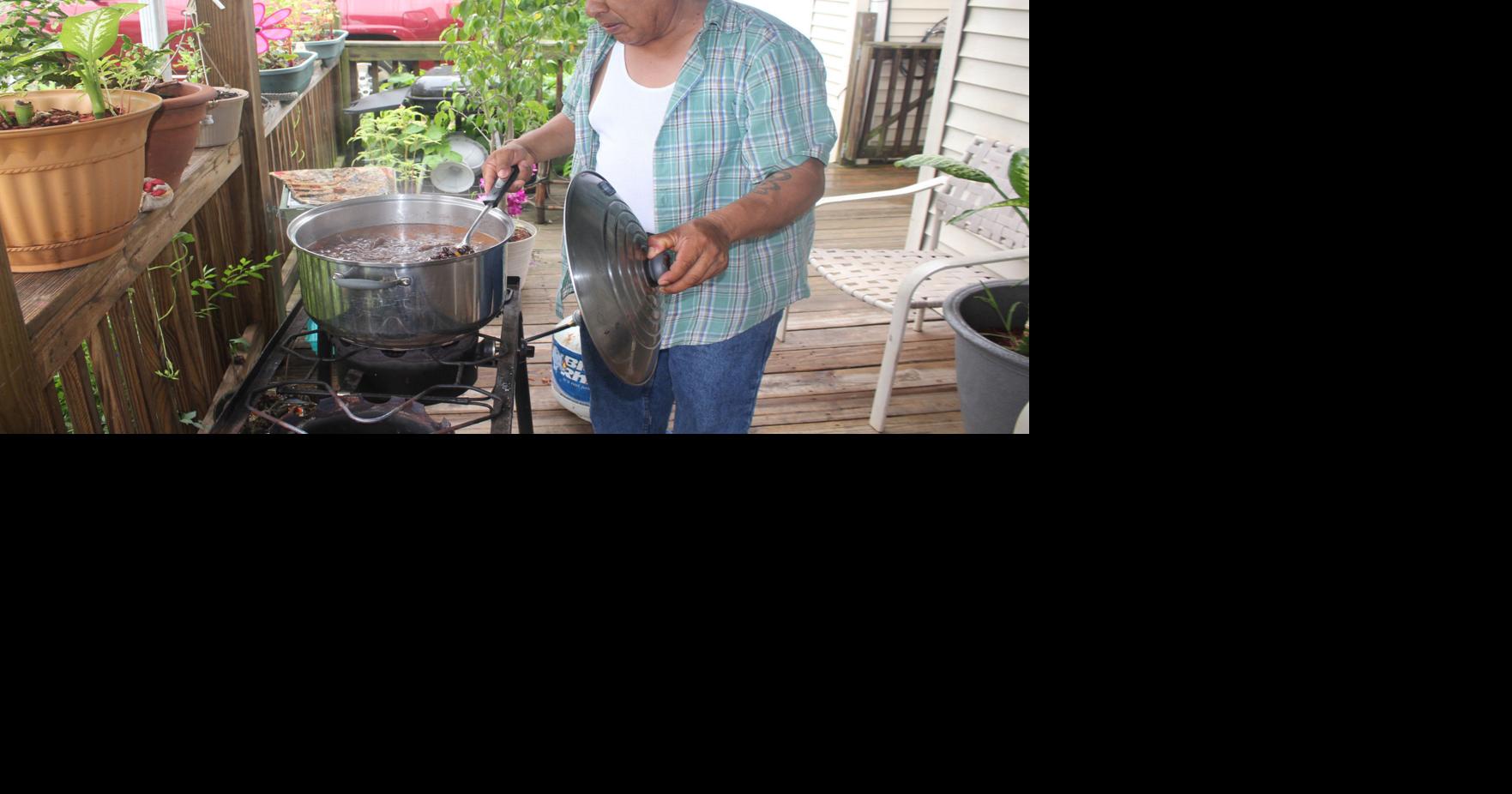 Old Fredericksburg Road residents power through outage