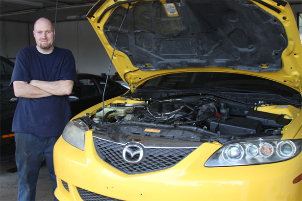 One-man show at Rising Sun Auto