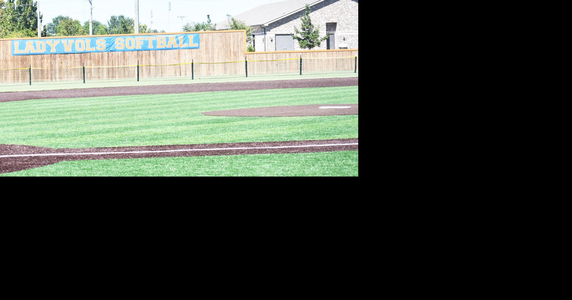 Neighbor with an assist. Volunteer Field welcomes Bulldogs for fall ...