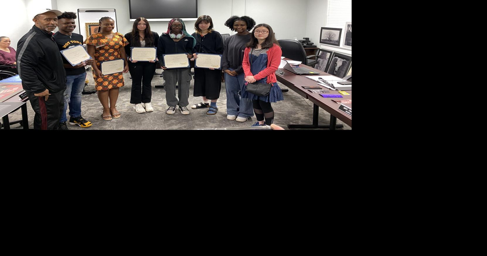 School board recognizes SHS art students | News | starkvilledailynews.com