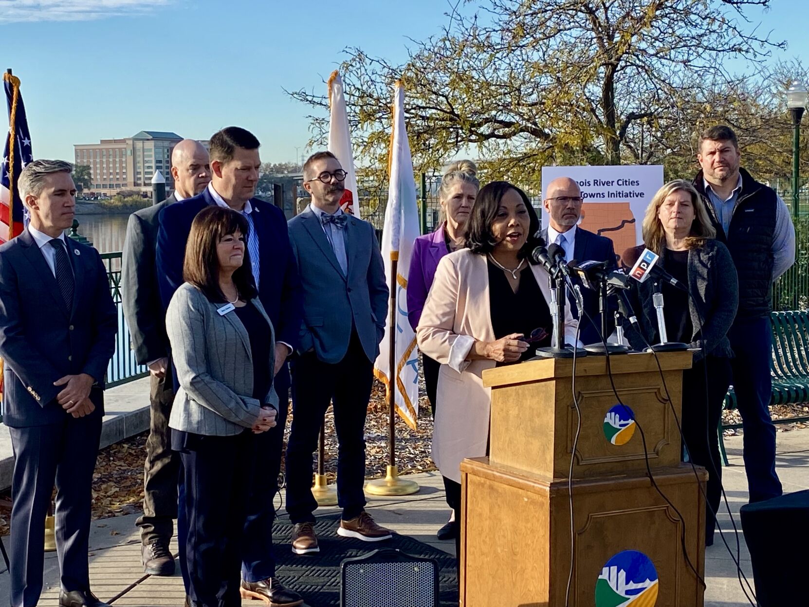 Ottawa Mayor Takes Part In Inaugural Meeting Of Illinois River Town ...
