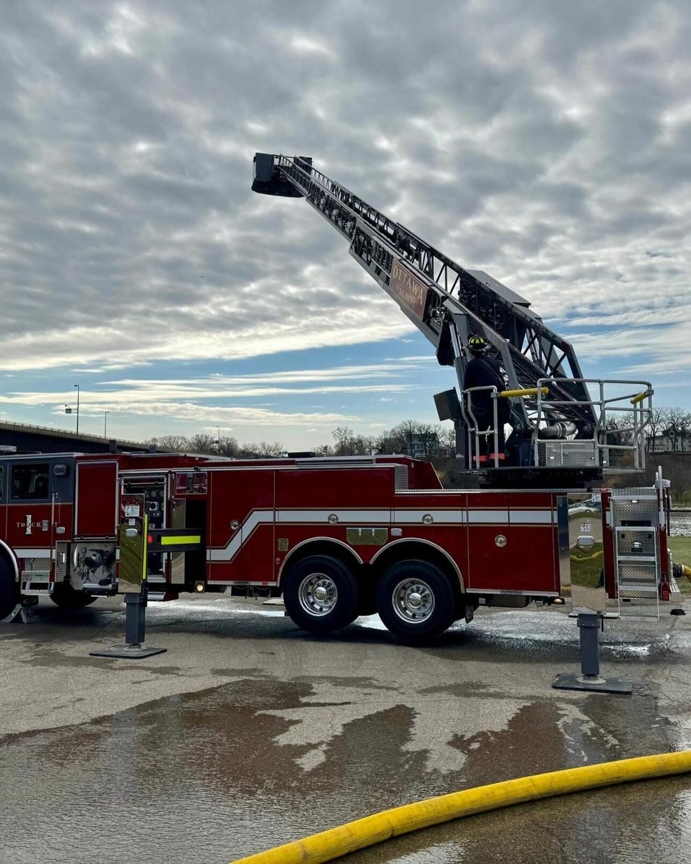 Training Underway Using Ottawa Fire Department's New Ladder Truck | 103 ...