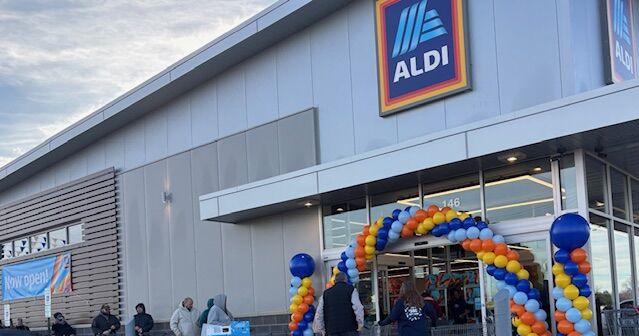 Free Stuff Helps To Draw A Crowd For Opening Of Aldi In Princeton | 103 ...