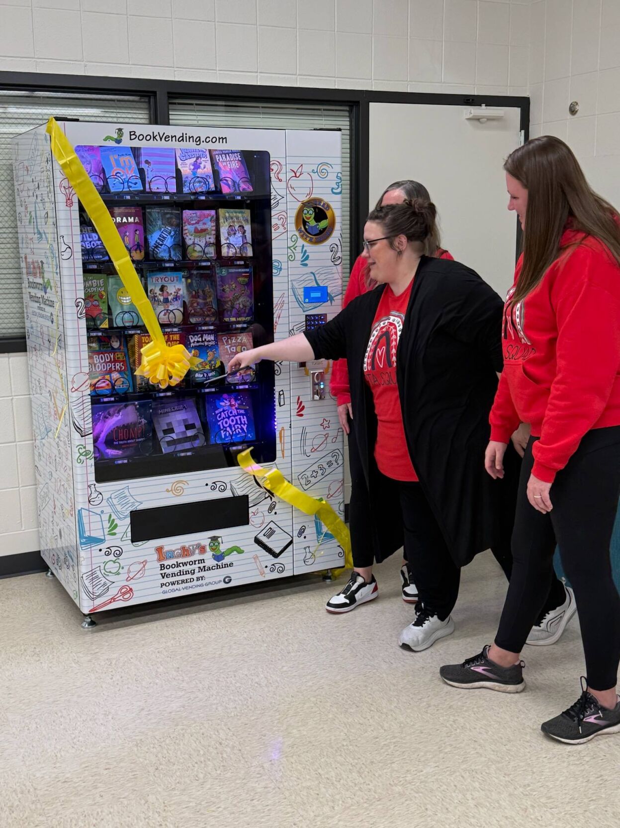 New Book Vending Machine Aims To Promote Reading Among Marseilles ...