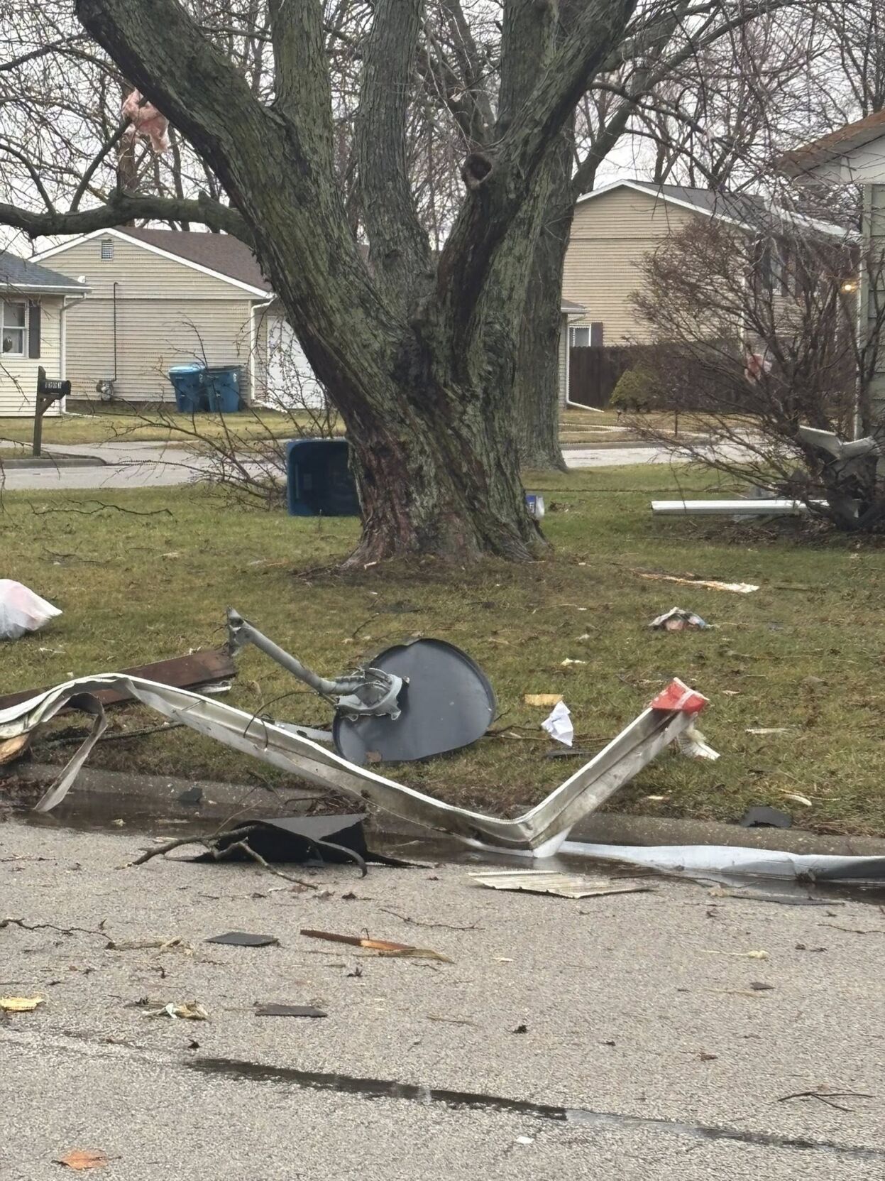 Pontiac experiences rough weather Sunday afternoon | 103.9 WLPO ...