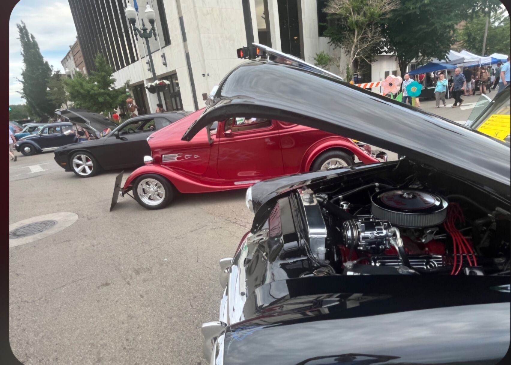 Cruisers car show draws huge crowd Friday night | 103.9 WLPO ...