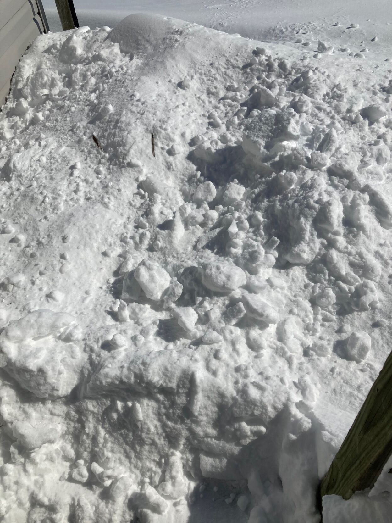Snow Continues To Pile Up | 103.9 WLPO | starvedrock.media