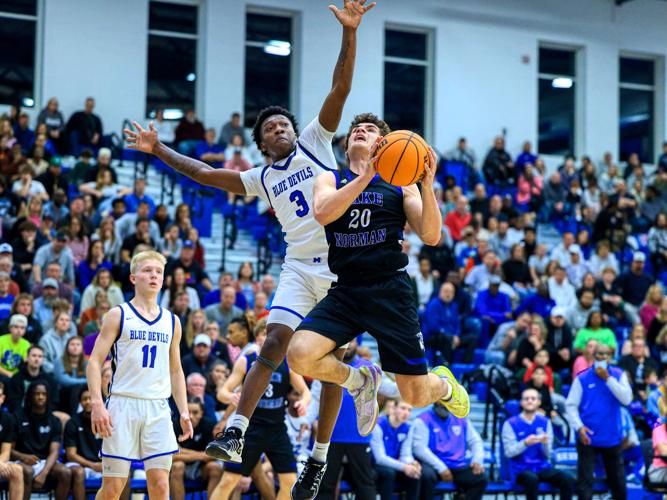 Lake Norman NC High beats Mooresville for conference title