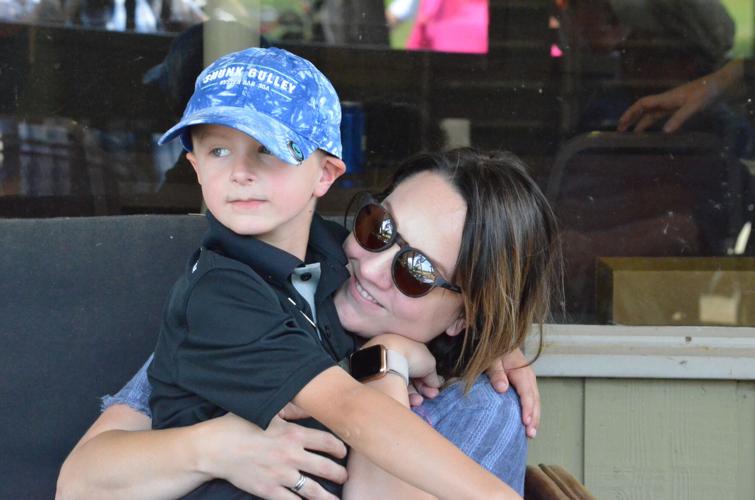 Goforth family tees off against cancer at Amber Davis Drive for a Cure