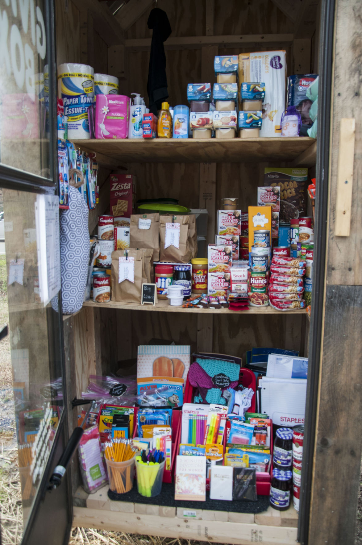 Giving back with ‘Giving Box’: Statesville church project helps people ...