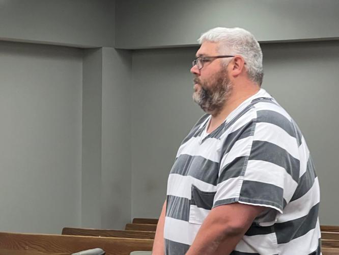 Former youth pastor and teacher faces 10 counts of indecent liberties