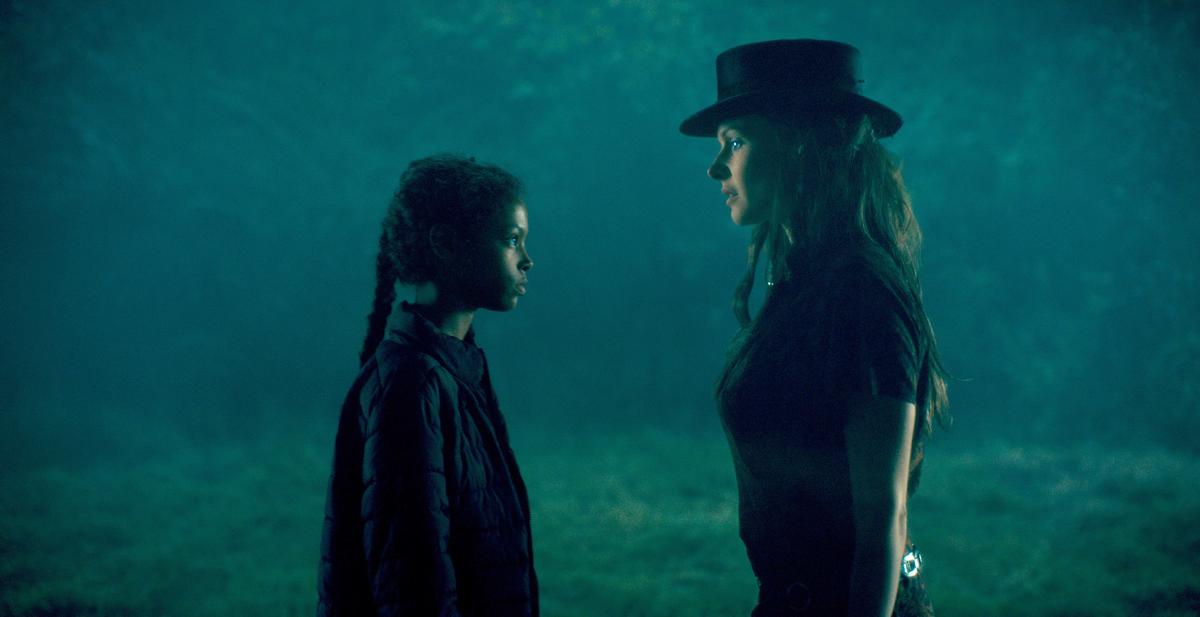 Review: 'The Shining' sequel pays homage to the original 1980 film, but ...