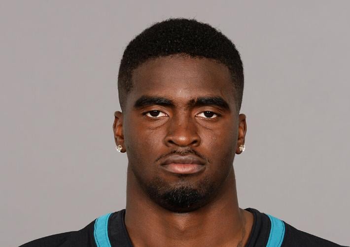 AREA NOTEBOOK: Titans sign CB Borders back to squad