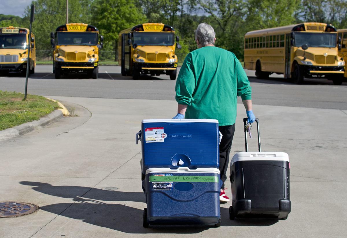 HELPING HANDS: Local bus drivers stay in touch with community, deliver ...