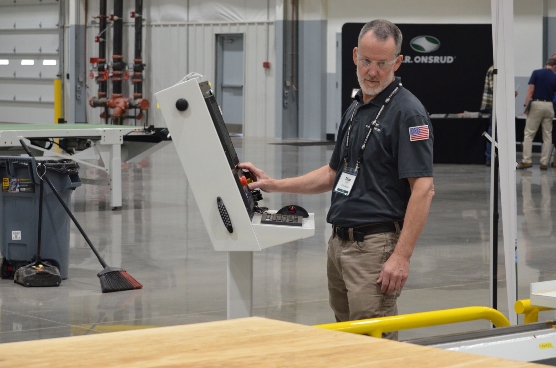 C.R. Onsrud to add 100 jobs after ribbon-cutting ceremony