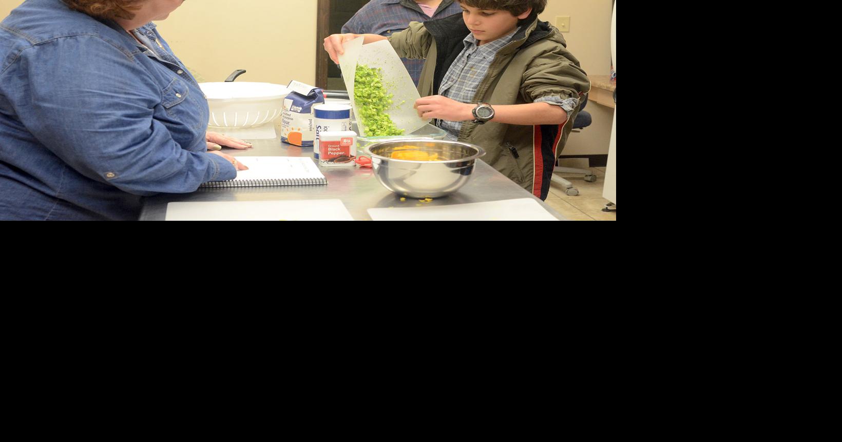 Program teaches low-income families to cook economically, nutritionally
