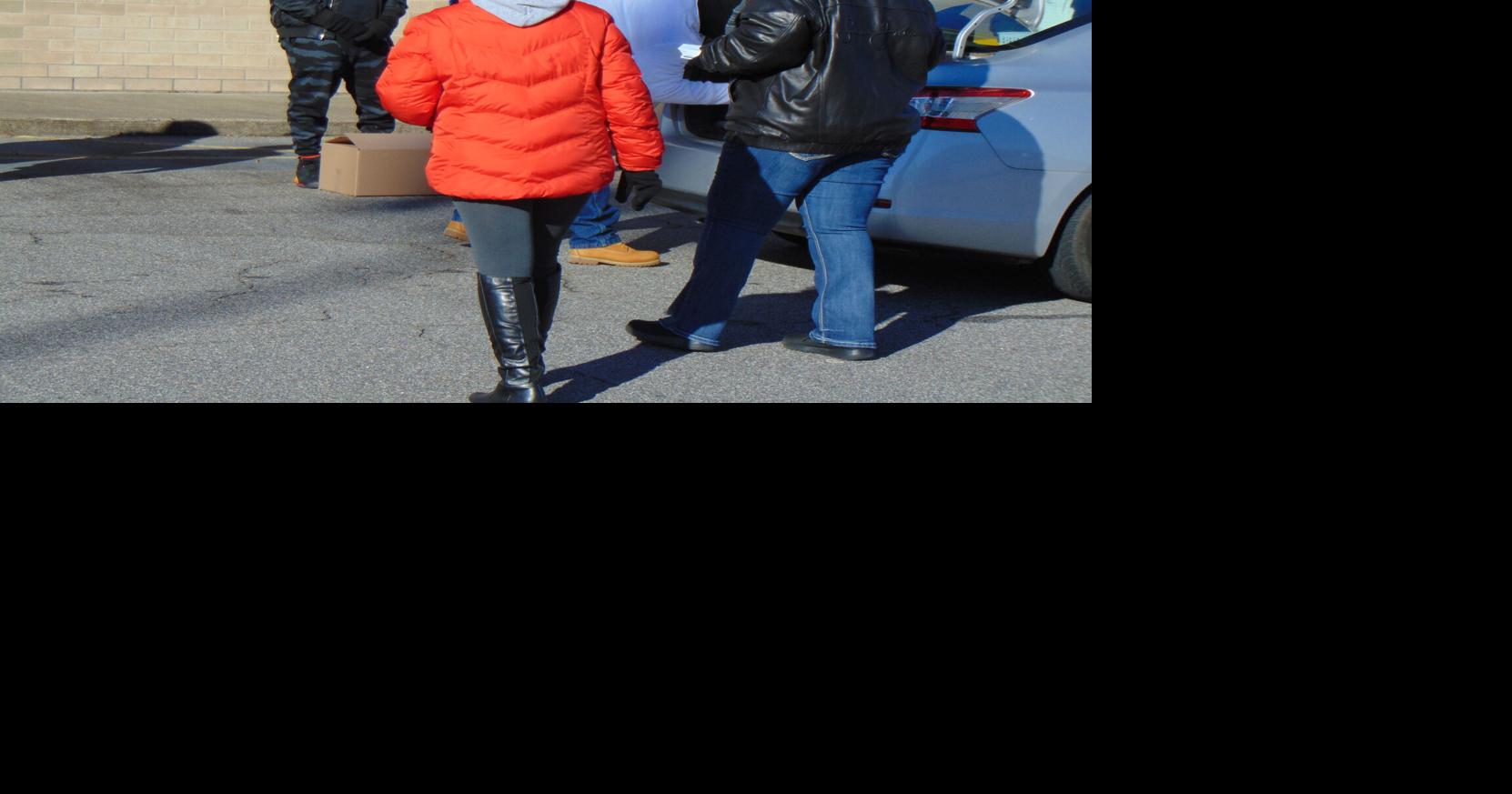 PHOTOS: Shiloh Food Giveaway