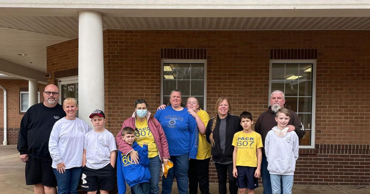 Cub Scout Pack 607 earns awards, helps out at Fifth Street Ministries Cub Scout Pack 607 earns awards, helps out at Fifth Street Ministries