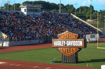 'What a ride': Crowd of thousands celebrates Don Tilley's life