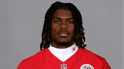 Steelers sign Gathings following workout