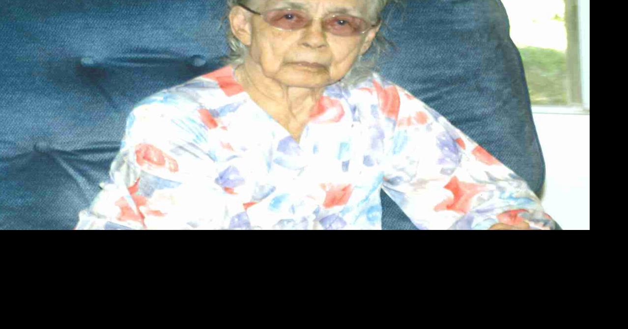 Louise Rhinehardt celebrating her 105th birthday