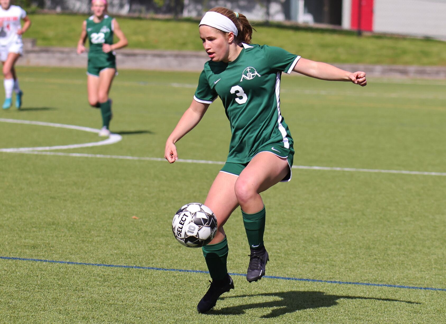 Nerinx Hall comes up big on 'Mil Day' with shutout of Visitation