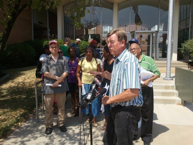 Rice takes St. Clair County's homeless for lunch, job hunt