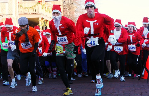 1,100 Santas get in shape with a run through St. Charles