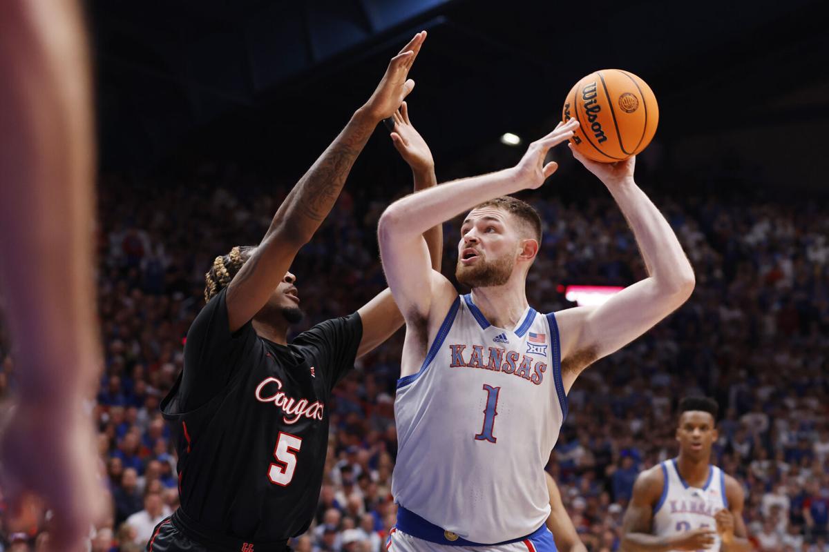 Texas vs. Kansas odds: Picks, odds, and preview for Feb. 24