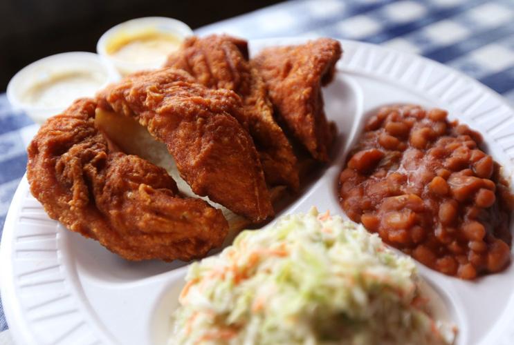 Gus's brings its World-Famous Fried Chicken to Maplewood
